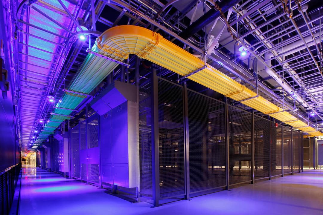 Premium Global Datacentres | Equinix-Powered Infrastructure | FDC Servers
